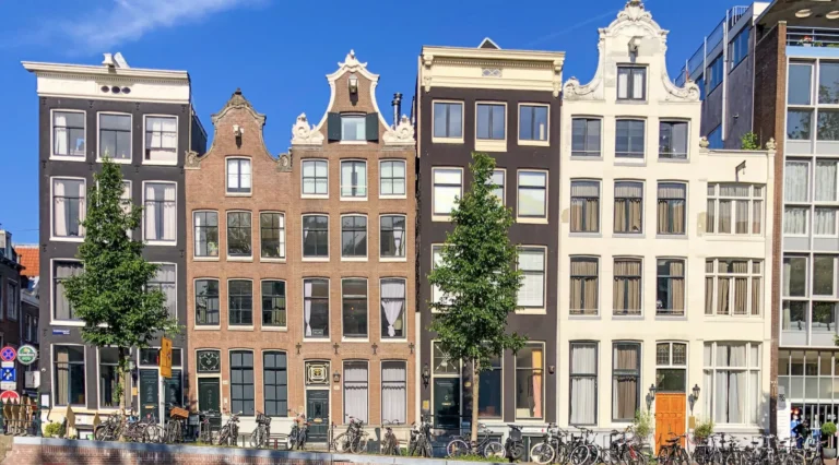 The Ultimate Vintage Shopping Route In Amsterdam - The Best Shops In ...